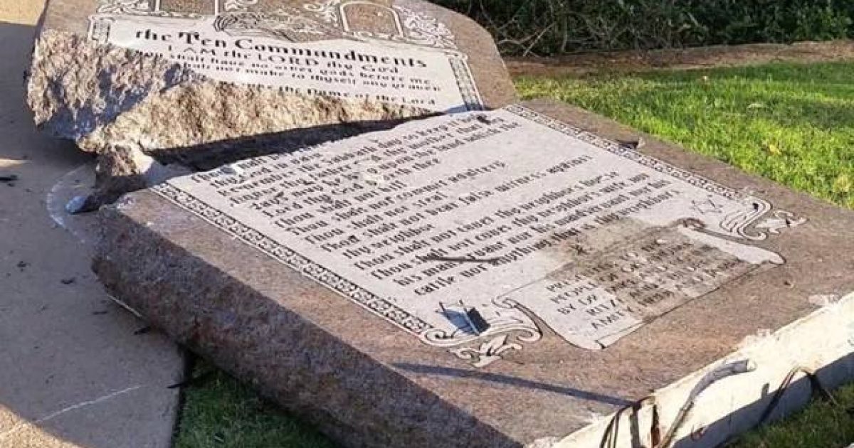 The Real Reason Governments Ban the Ten Commandments • Gary DeMar